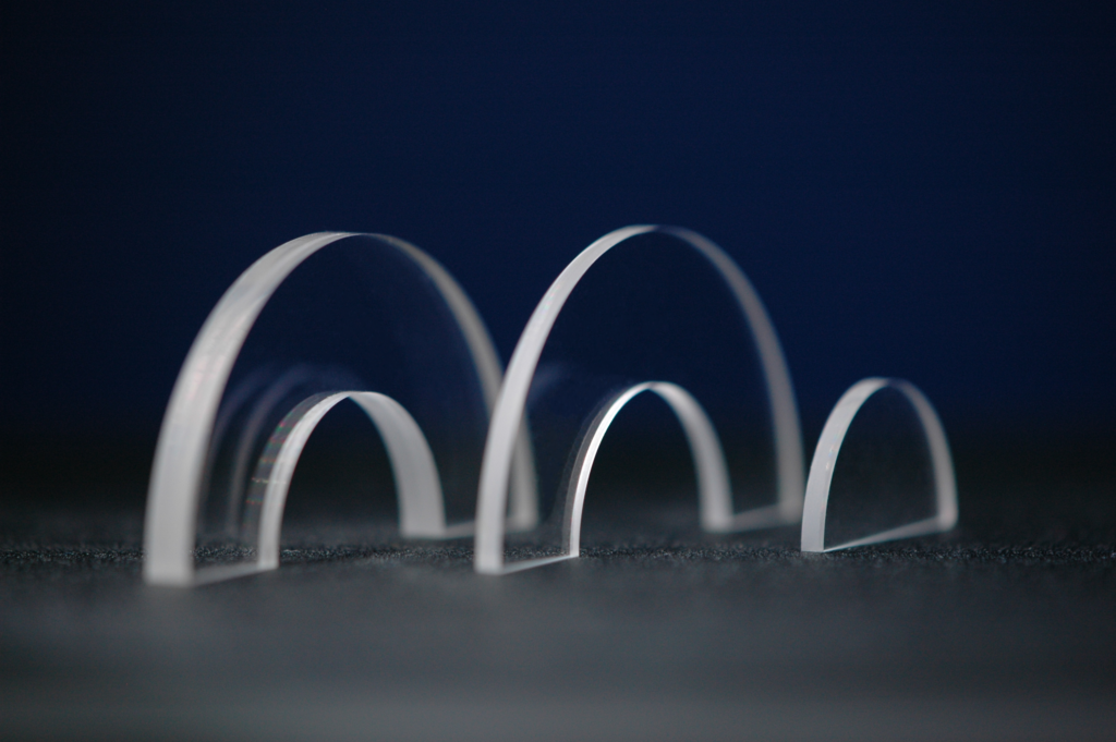 Femtosecond lasers in processing polymers - Fluence.technology